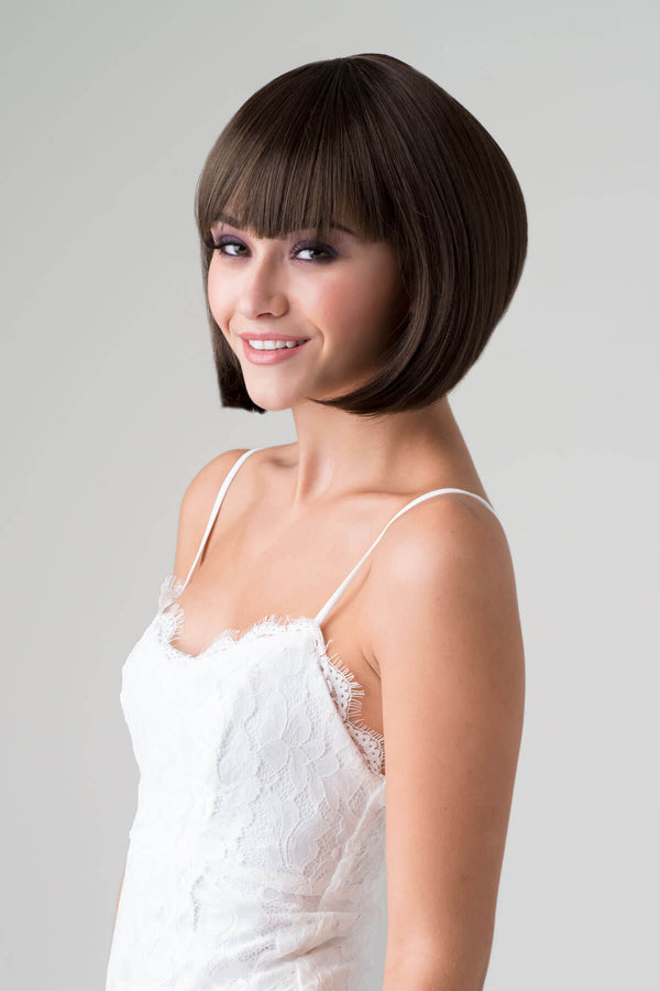 Brown, short inverted bob wig: Colette – chestnut brown #8